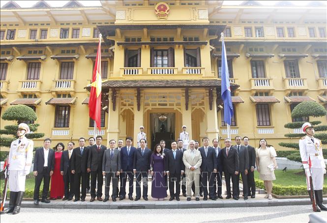 Hanoi hosts flag-raising ceremony to mark ASEAN establishment - VNA ...