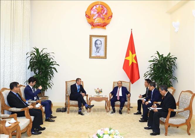 Thủ tướng Nguyễn Xuân Phúc tiếp Giám đốc điều hành Công ty liên doanh ...