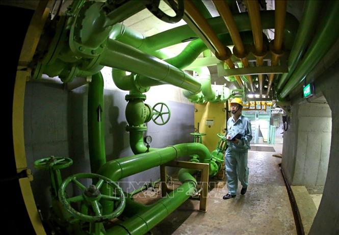 Electricity output surges 11 percent year-on-year - VNA Photos ...