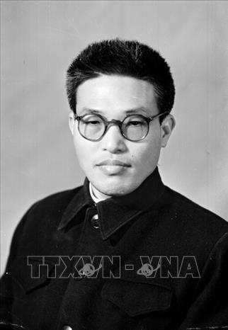 Một số hình ảnh về hoạt động của đồng chí Nguyễn Văn Trân - Ảnh chuyên ...