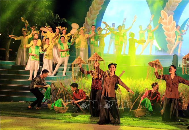 Vietnam Rice Festival opens in Vinh Long - VNA Photos - Vietnam News ...