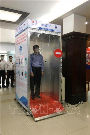 Vietnam develops mobile disinfection chambers for COVID-19 combat - VNA ...