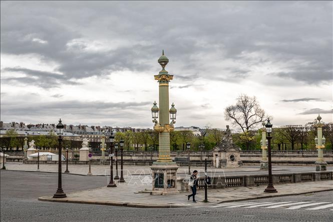 COVID-19: Paris (Pháp) cấm các hoạt động thể thao cá nhân ngoài trời ...