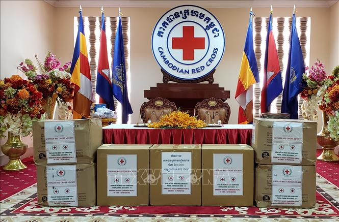 Hội Chữ thập đỏ Việt Nam trao tặng thiết bị y tế cho Hội Chữ thập đỏ ...