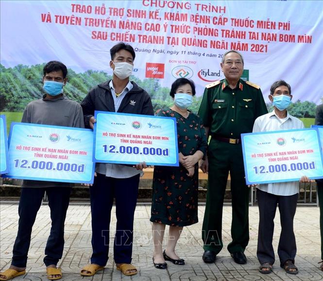 Quảng Ngãi hỗ trợ sinh kế, khám bệnh miễn phí cho nạn nhân bị tai nạn ...