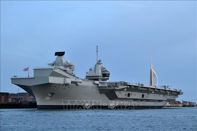 Tàu sân bay HMS Queen Elizabeth của Anh tham gia diễn tập với Hải quân ...