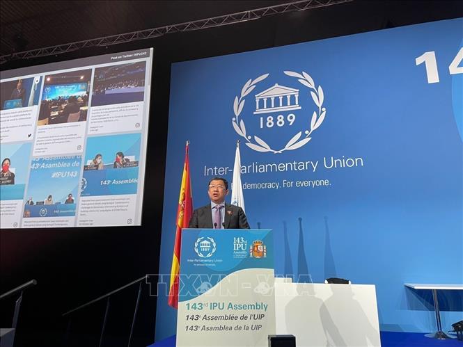 Vietnamese delegation attends 143rd IPU Assembly, related meetings ...