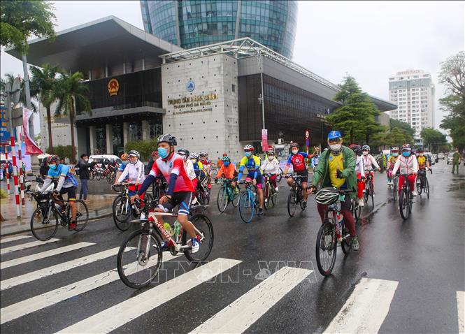 Đà Nẵng: Diễu hành xe đạp thể thao và mô tô kỷ niệm 25 năm thành phố ...