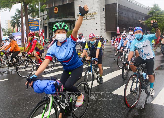Đà Nẵng: Diễu hành xe đạp thể thao và mô tô kỷ niệm 25 năm thành phố ...