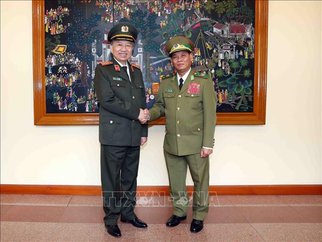 Bộ trưởng Công an Tô Lâm hội đàm với Bộ trưởng Công an Lào Vilay ...