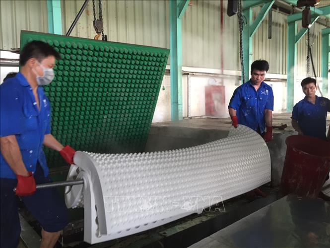 Vietnam ranks third worldwide in terms of rubber export value - VNA ...