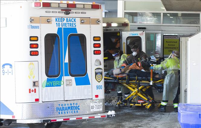 Làn sóng lây nhiễm biến thể Omicron tại Canada đã đạt đỉnh - Ảnh thời ...