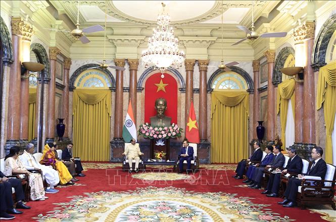 President receives Speaker of the Indian Lower house speaker - VNA ...