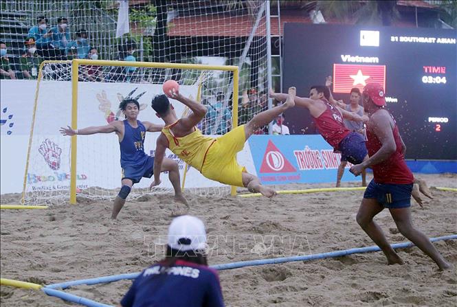 Vietnam wins gold medal in SEA Games 31 men’s beach handball - VNA ...