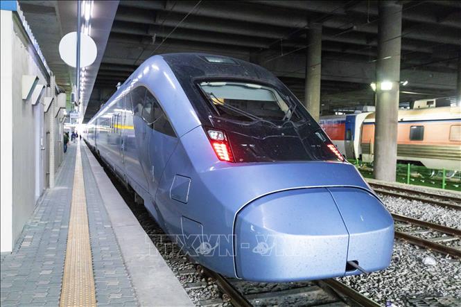 Hàn Quốc phát triển tàu điện cao tốc thân thiện với môi trường KTX-Eum - Ảnh thời sự quốc tế ...