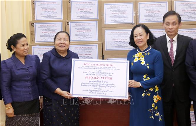 Trưởng Ban Tổ chức Trung ương Trương Thị Mai thăm và làm việc tại Lào ...
