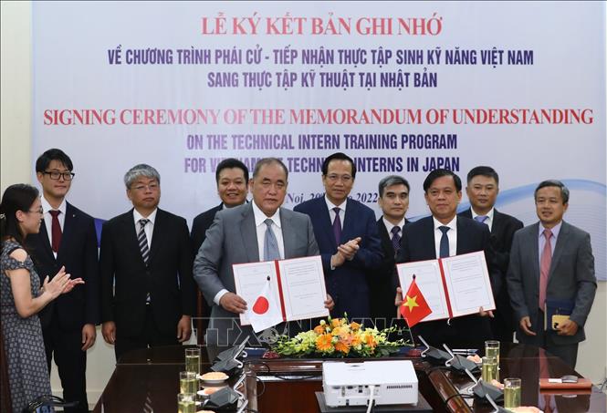 Lễ ký thoả thuận giữa Bộ LĐ-TB&XH với Tổ chức IM Japan về việc đưa lao động Việt Nam sang làm ...