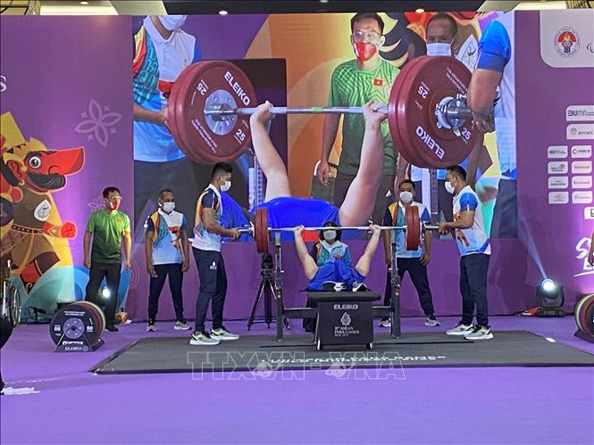 Vietnamese athlete wins gold medal in ASEAN Para Games powerlifting ...