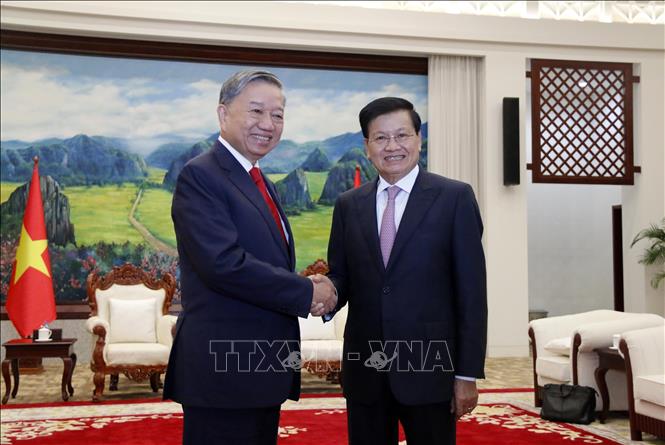 Minister of Public Security pays courtesy calls on Lao leaders - VNA ...