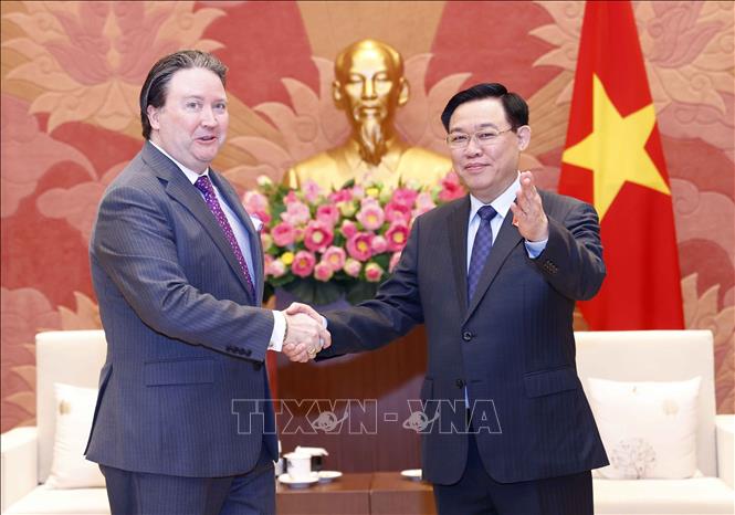Chủ tịch Quốc hội Vương Đình Huệ tiếp Đại sứ Hoa Kỳ tại Việt Nam Marc E ...