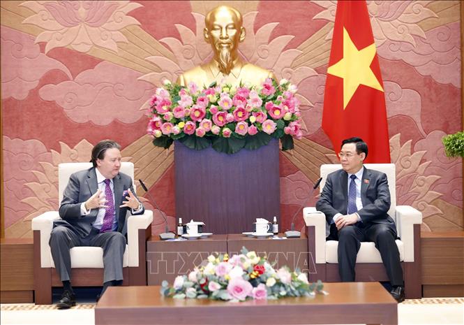 Chủ tịch Quốc hội Vương Đình Huệ tiếp Đại sứ Hoa Kỳ tại Việt Nam Marc E ...
