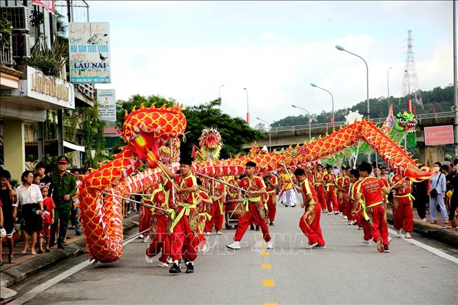 Quảng Ninh: Tưng bừng lễ hội Đền Cửa Ông - Ảnh thời sự trong nước - Đất ...