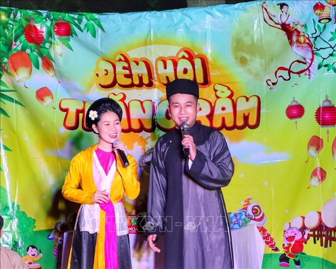 Rộn ràng không khí Tết Trung thu truyền thống tại các khu dân cư Thủ đô ...
