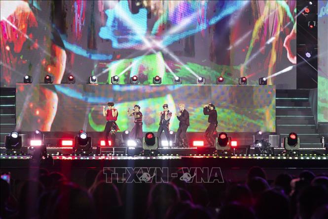 Mãn nhãn với chương trình K-pop "Dream Concert" 2022 - Ảnh thời sự quốc ...