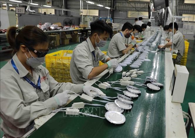 Hanoi develops key industrial products - VNA Photos - Vietnam News ...