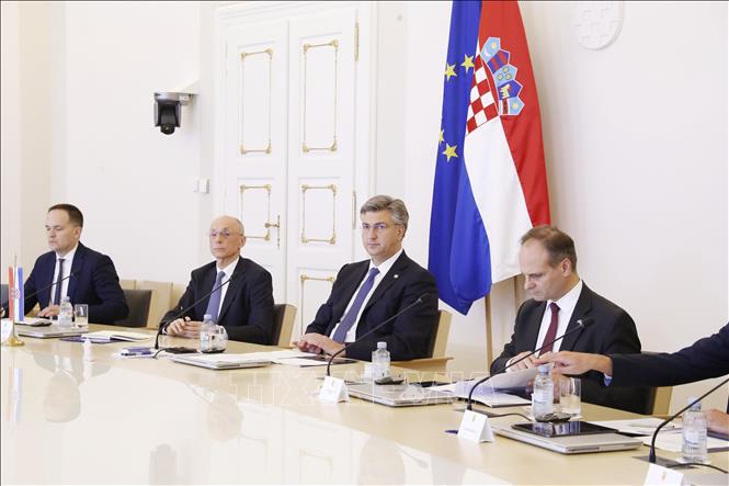 Vietnamese Vice President holds talks with Croatian PM - VNA Photos ...