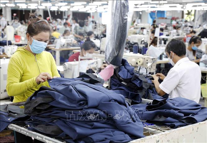 Vietnam's garment export value up in nine months - VNA Photos - Vietnam ...