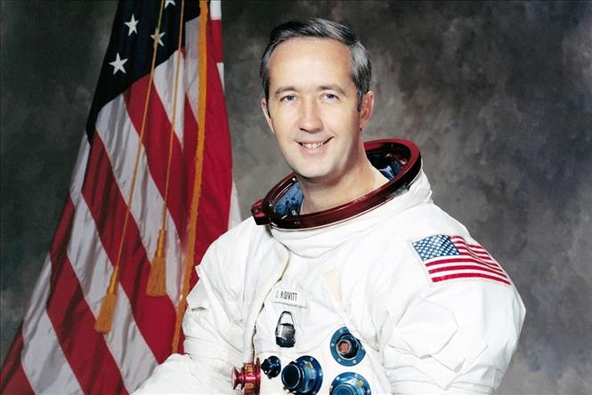Mỹ: Phi hành gia kỳ cựu James McDivitt qua đời - Ảnh thời sự quốc tế ...