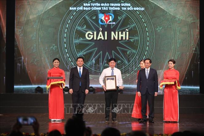 Winners of 8th National External Information Service Awards honored - VNA Photos - Vietnam News ...