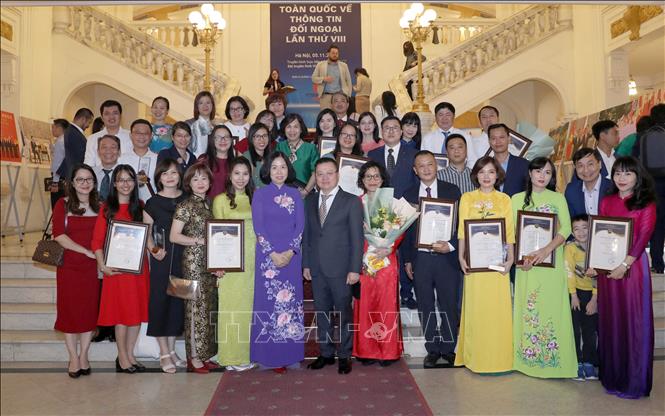 Winners of 8th National External Information Service Awards honored ...