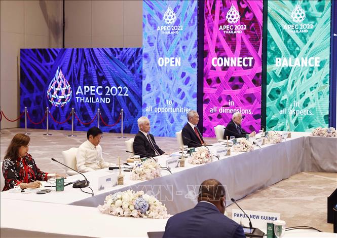 Chủ tịch nước Nguyễn Xuân Phúc dự Phiên họp hẹp lần thứ nhất - Tuần lễ ...