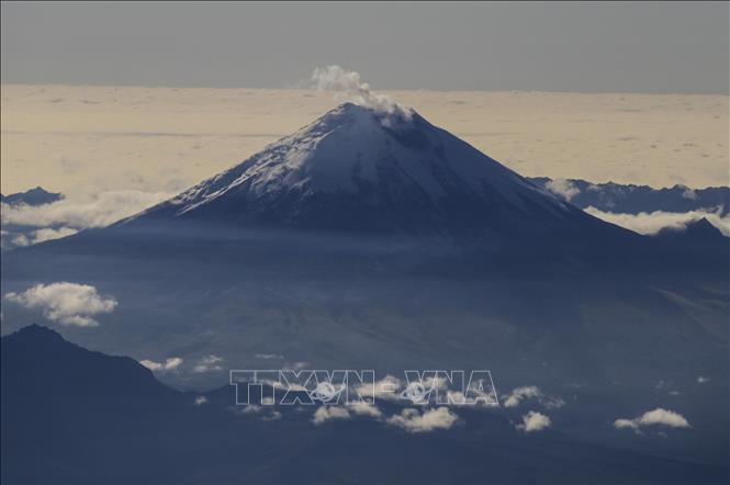 Ecuador ghi nhận sự gia tăng hoạt động địa chấn tại núi lửa Cotopaxi - Ảnh thời sự quốc tế - Văn ...