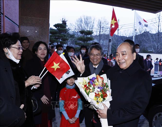President arrives in Seoul, beginning state visit to RoK - VNA Photos ...
