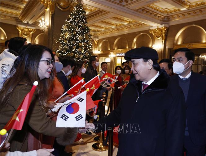 President arrives in Seoul, beginning state visit to RoK - VNA Photos ...