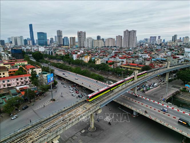 Tàu điện Metro Nhổn – ga Hà Nội chạy thử đoạn tuyến trên cao - Ảnh thời ...