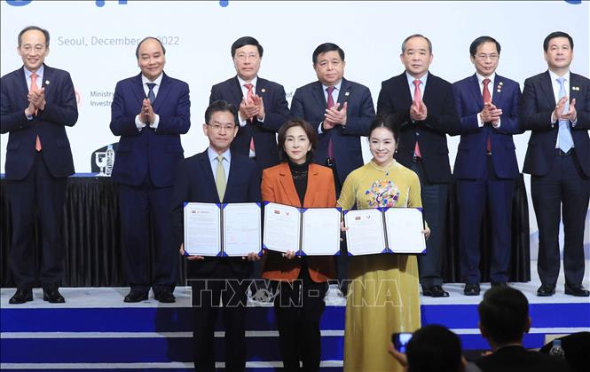 Chủ tịch nước Nguyễn Xuân Phúc dự Diễn đàn Doanh nghiệp Việt Nam - Hàn ...