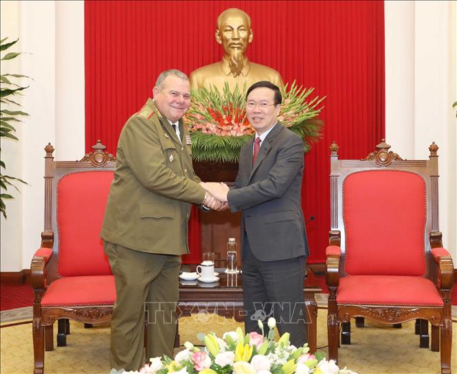 Party official: Vietnam attaches importance to ties with Cuba - VNA ...