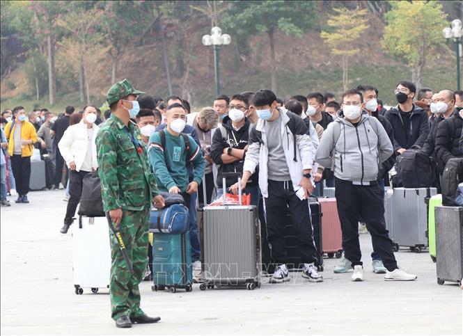 Huu Nghi border gate resumes full operation - VNA Photos - Vietnam News ...