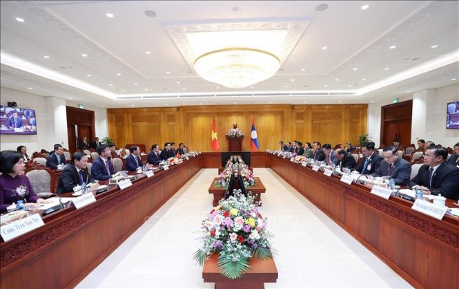 Prime Minister meets with Lao National Assembly Chairman - VNA Photos ...
