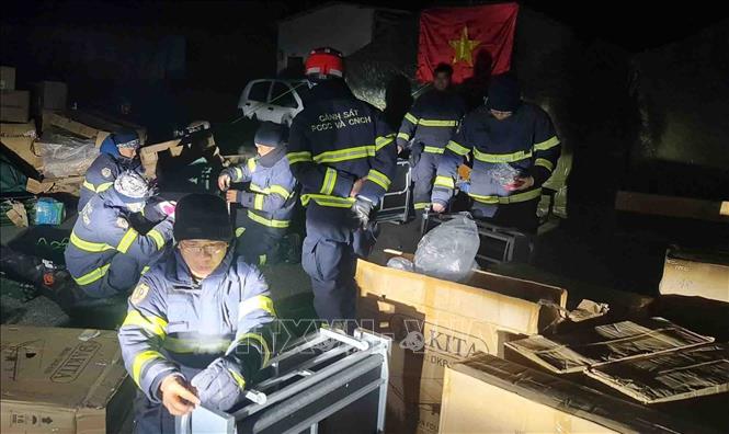 Vietnamese team begins search, rescue mission in Turkey - VNA Photos ...