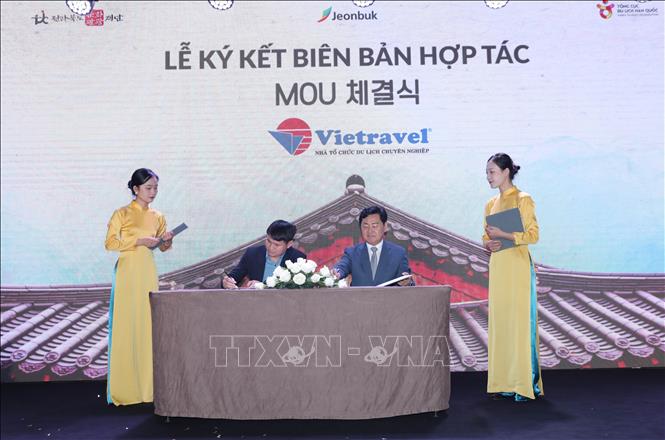 Vietnam looks to boost tourism cooperation with RoK's Jeollabuk-do ...