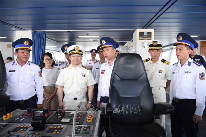 Japan Coast Guard staff visit Vietnam - VNA Photos - Vietnam News ...