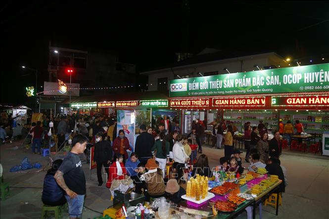 Tuyên Quang Chợ đêm Na Hang Hấp Dẫn Du Khách Ảnh Thời Sự Trong Nước Kinh Tế Thông Tấn Xã