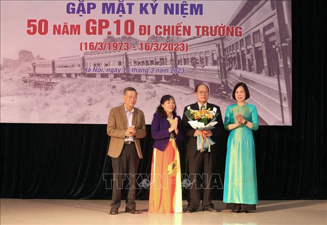 Thông tấn xã Việt Nam gặp mặt phóng viên Khóa GP10 chi viện cho chiến trường miền Nam - Ảnh thời ...