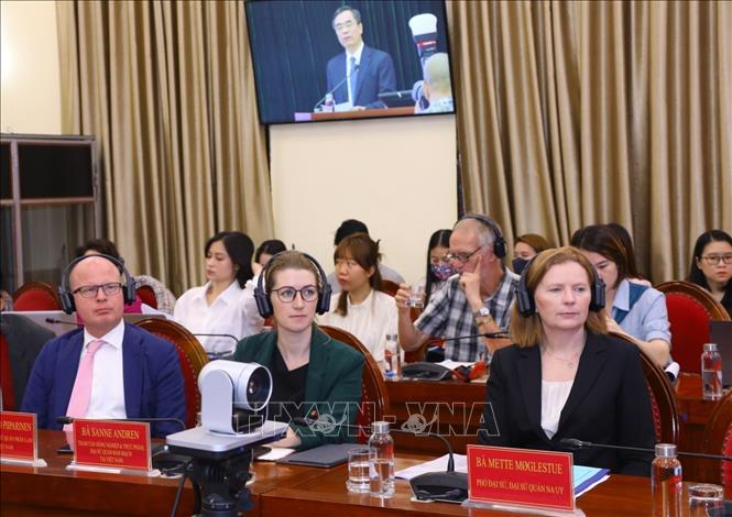 Nordic countries share green solutions for circular economy with Vietnam - VNA Photos - Vietnam ...