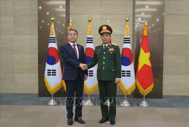 Vietnam, RoK agree to strengthen defence ties - VNA Photos - Vietnam ...